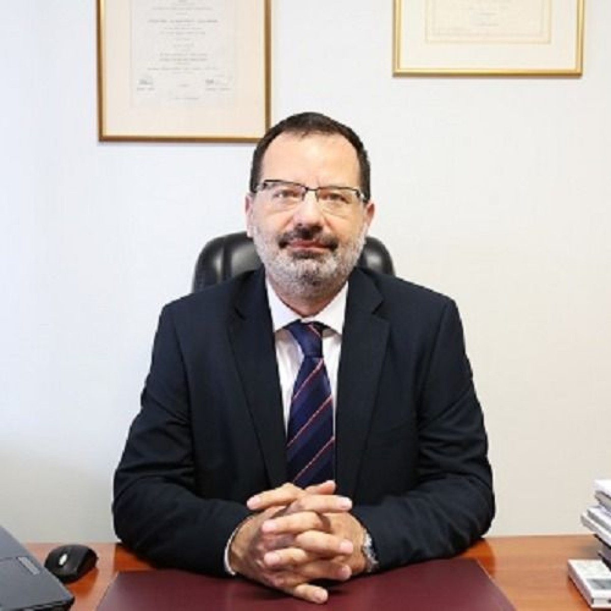 Αγγειοχειρουργοί - Θεραπευτήριο Αθηνών